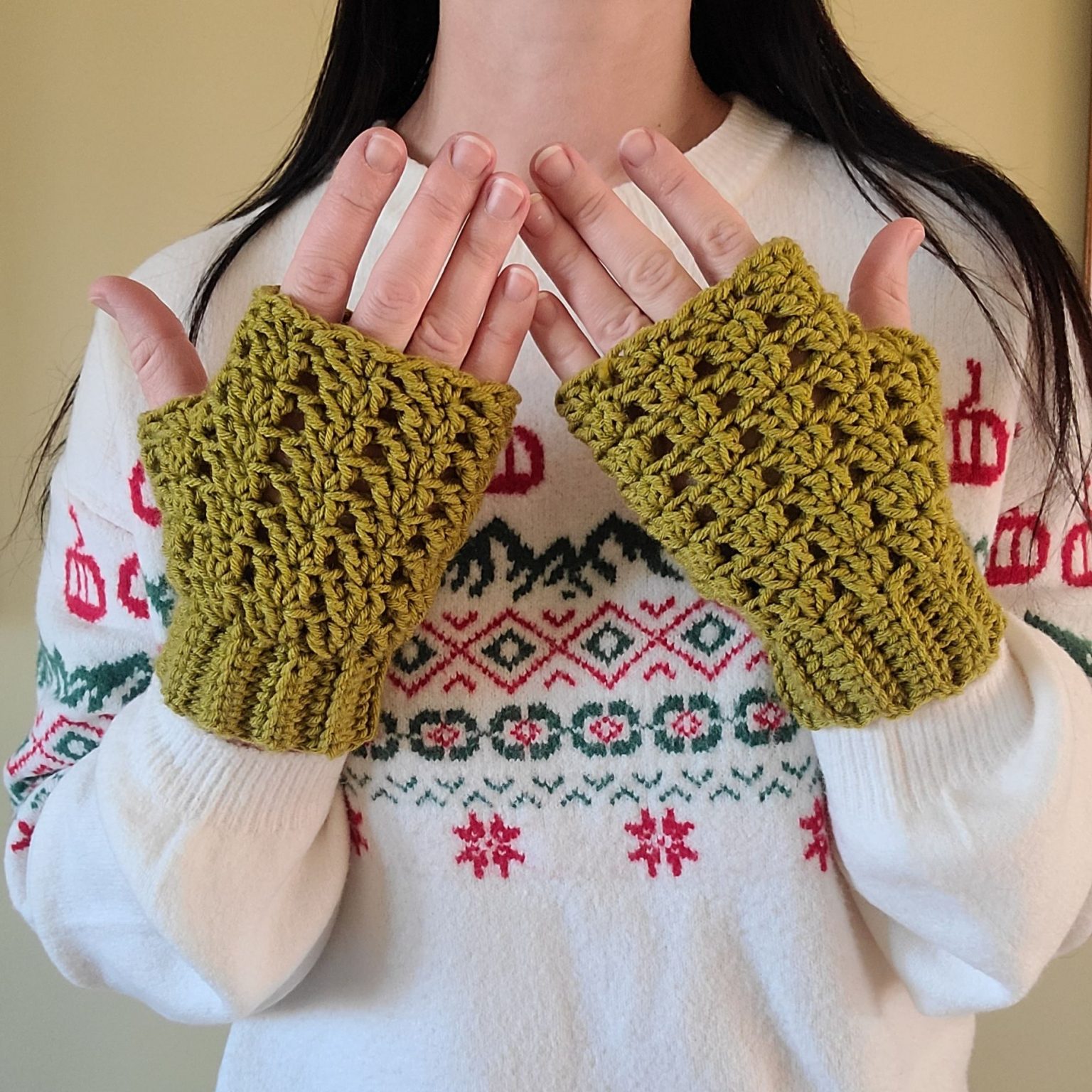 Crochet Fingerless Gloves - Free Pattern -YelenaStyleCrochet