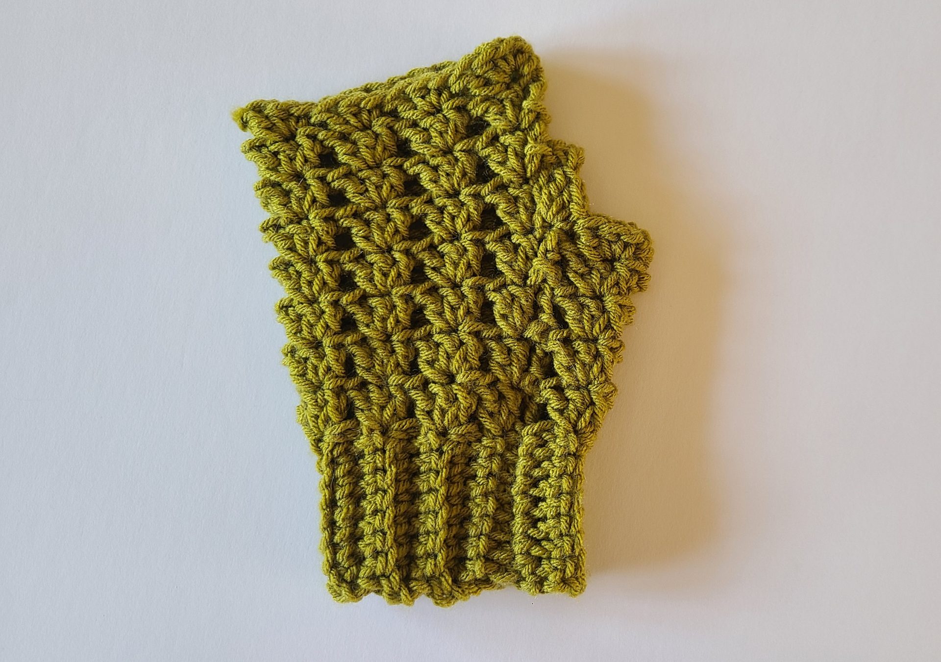 Crochet Fingerless Gloves - Free Pattern -YelenaStyleCrochet